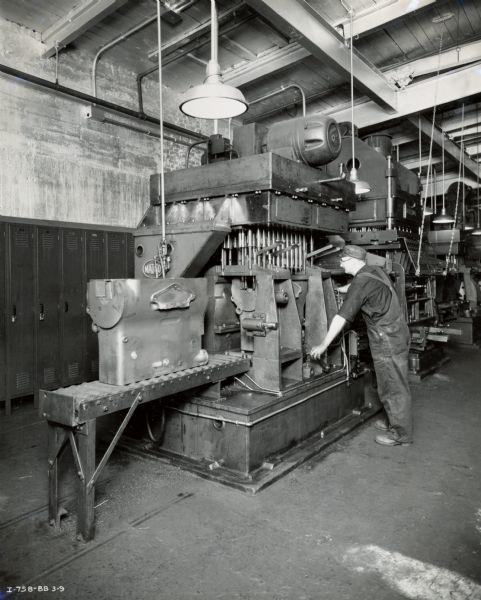Milwaukee Works Employee at Machine | Photograph | Wisconsin Historical ...