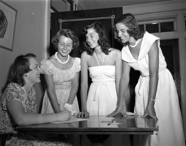 University of Wisconsin Summer Session Prom Queen Registration ...