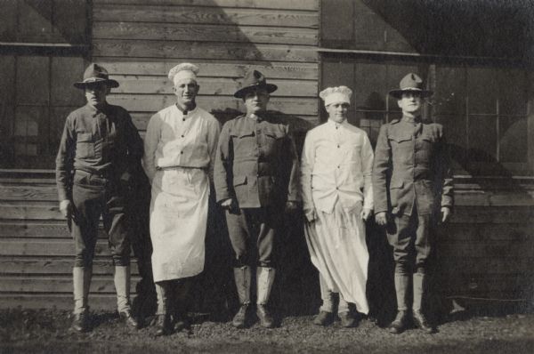 Cooks and Soldiers | Photograph | Wisconsin Historical Society