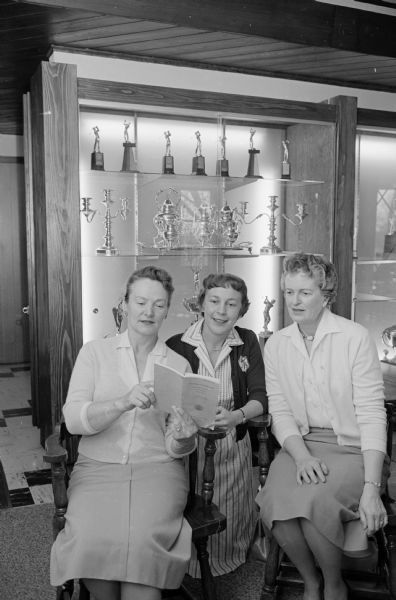 Madison Golf Club Women Prepare for Start of Golf Season | Photograph ...