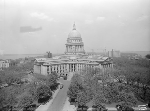 Wisconsin State Capitol | Photograph | Wisconsin Historical Society